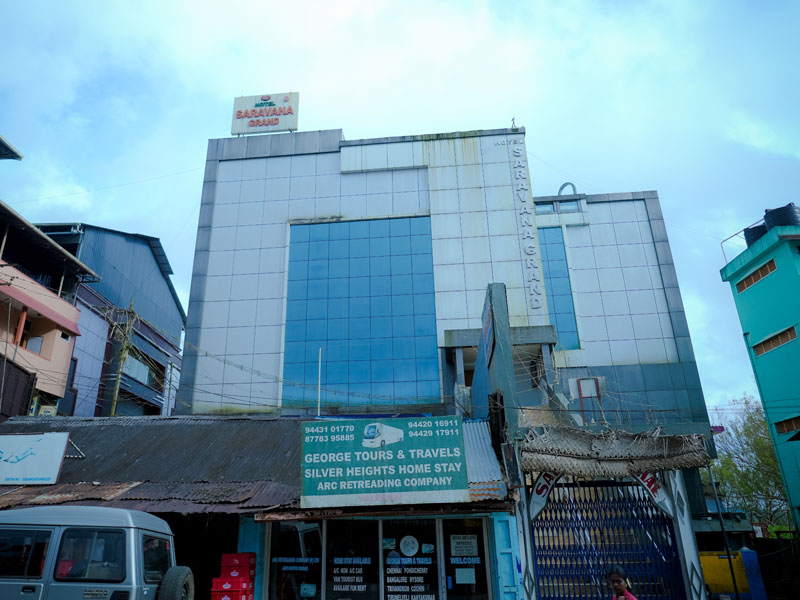 Saravana Grand Hotel Valparai | Best Rooms & Family Stay in Valparai